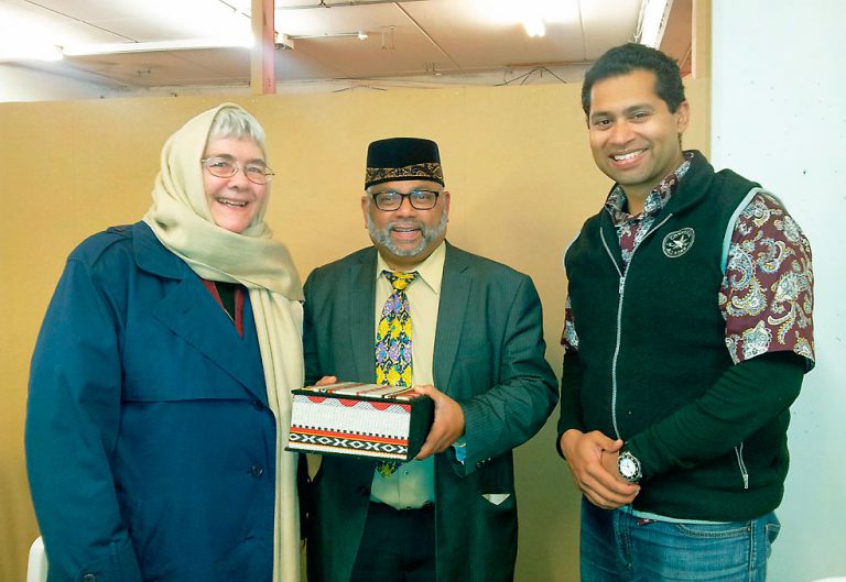 Wellington Catholics visit the mosque | Archdiocese of Wellington